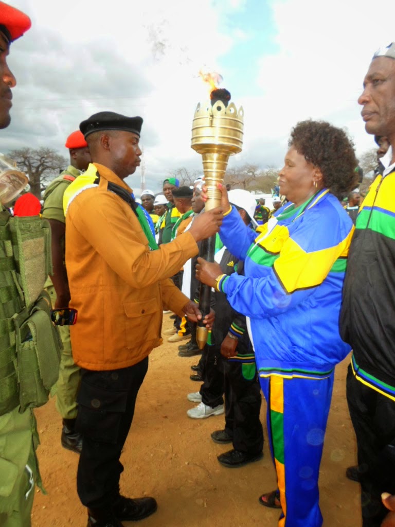 PICHA ZA MWENGE WA UHURU ULIVYOPOKELEWA MKOANI IRINGA | MPONELA