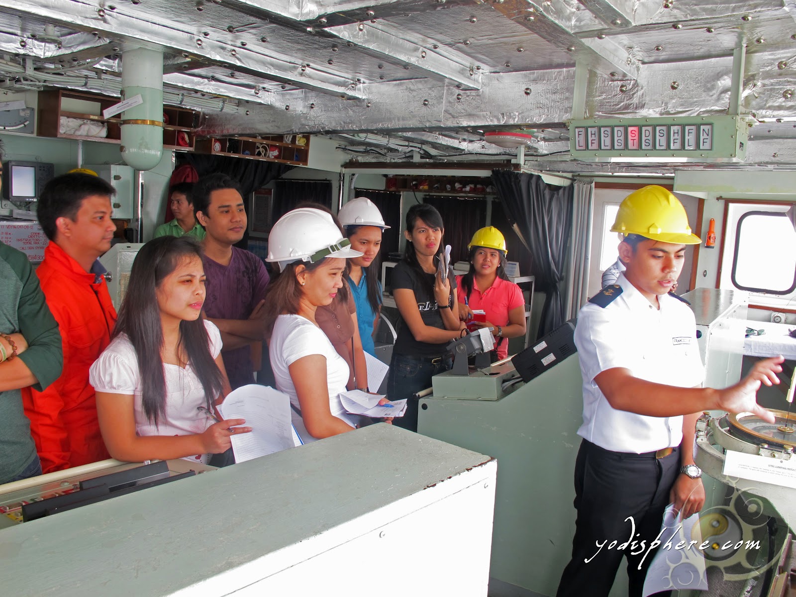 A Quick Glimpse of the Life at Sea - yodisphere.com
