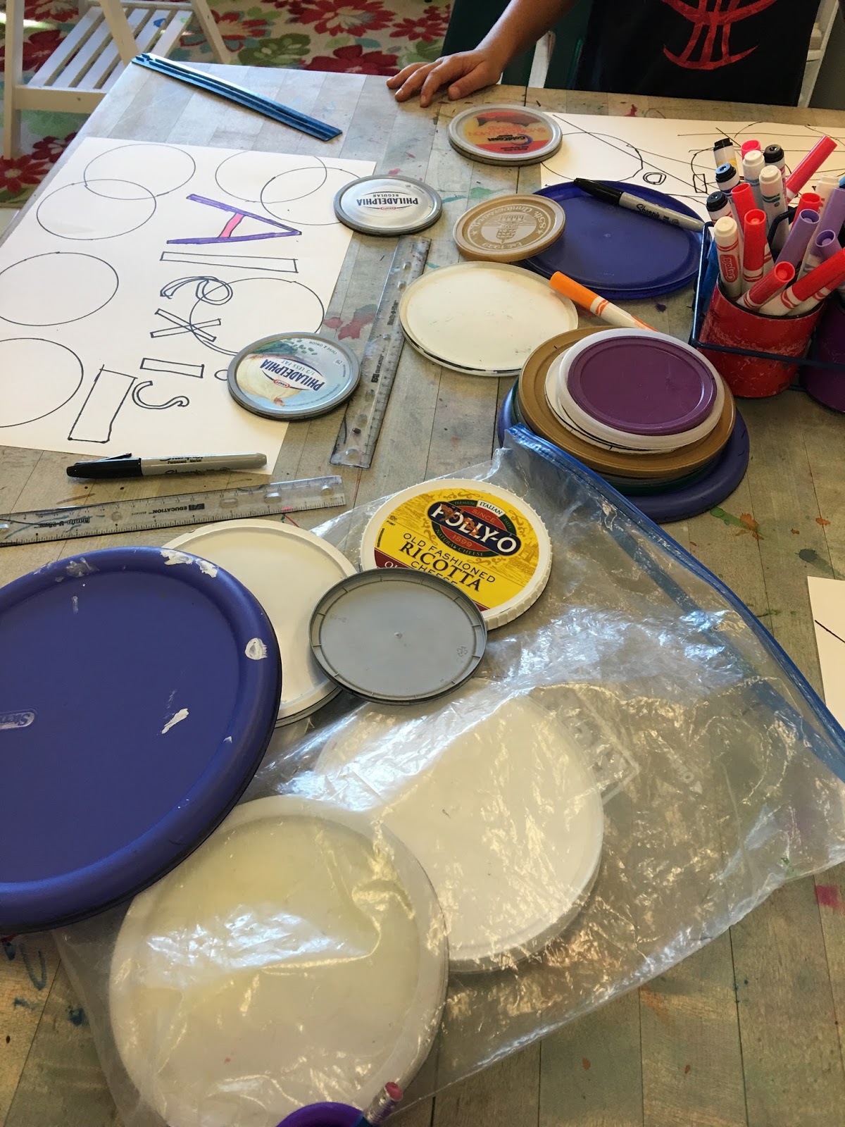 Art Room Blog: 2nd Grade Name Lines, Circles, Warm and Cool...