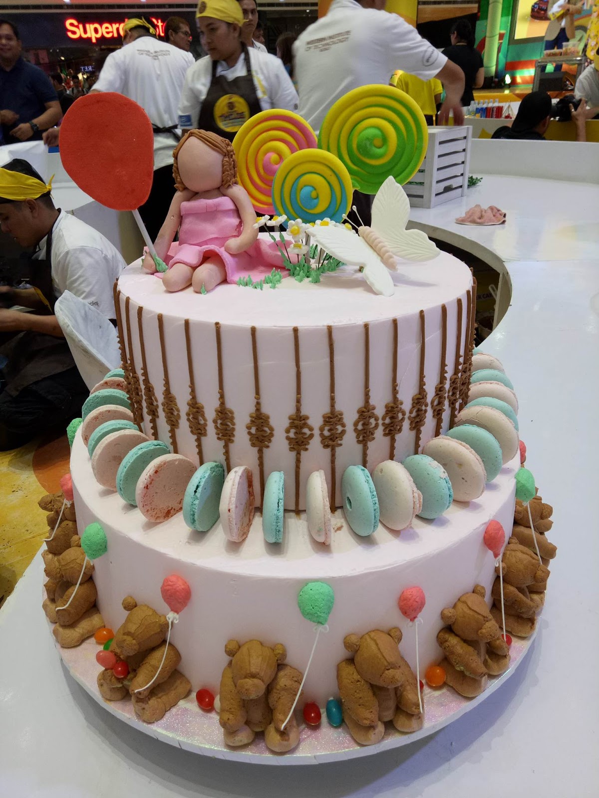 Frozen Cake Design In Goldilocks