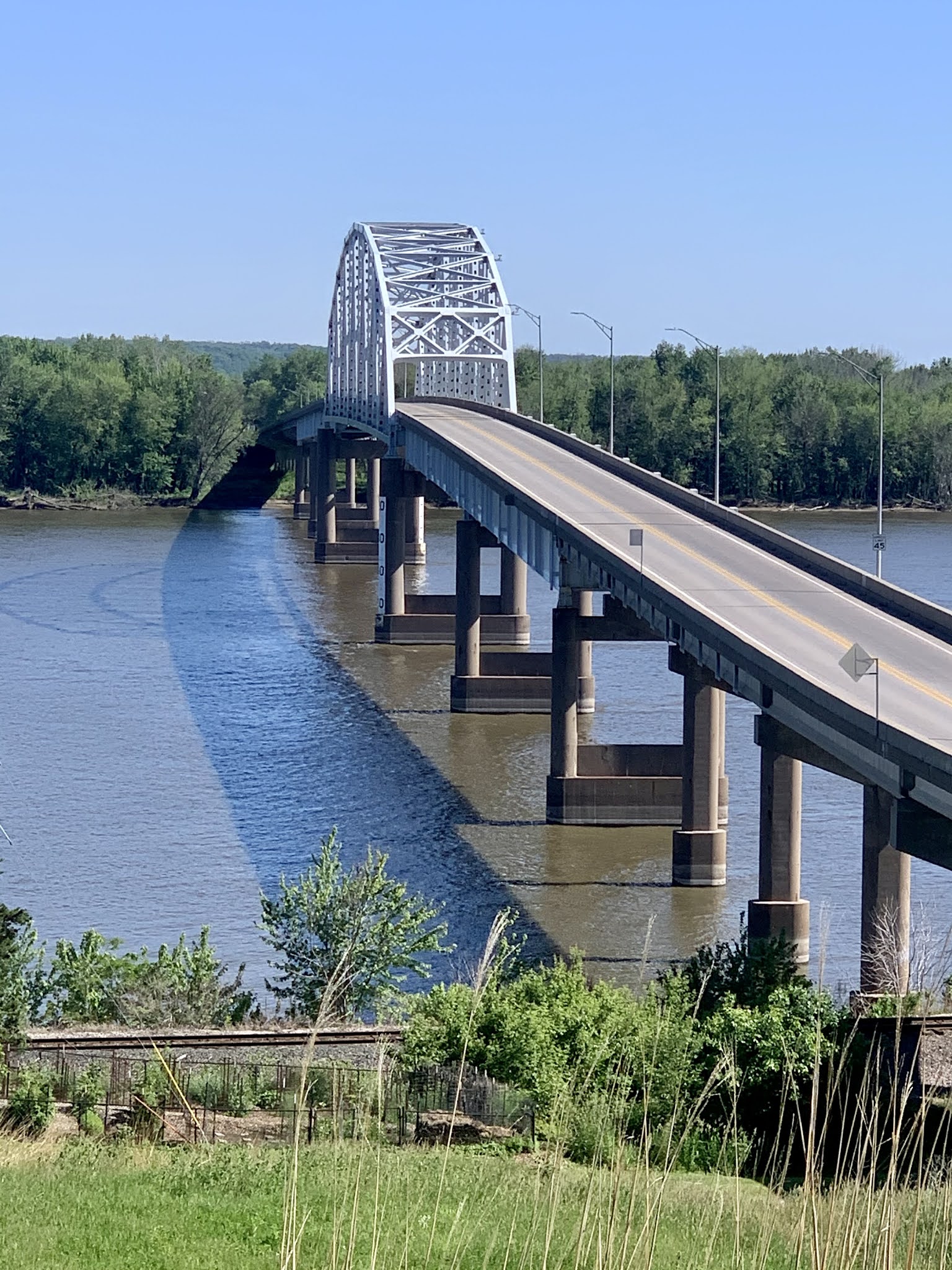 Muscatine, Iowa: hiking, beer, buttons