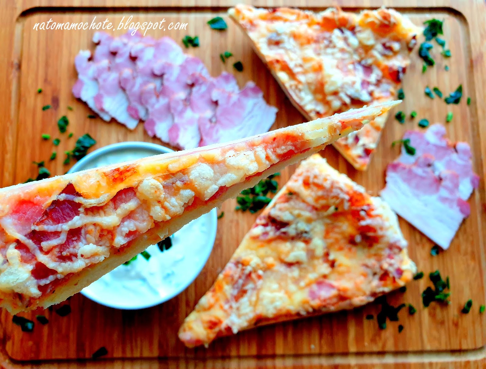 Na To Mam Ochotę: Pizza z Serem, Boczkiem i Cebulą