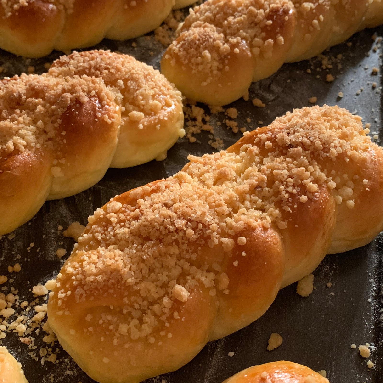 My Mind Patch: Butter Crumb Sweet Corn Bun