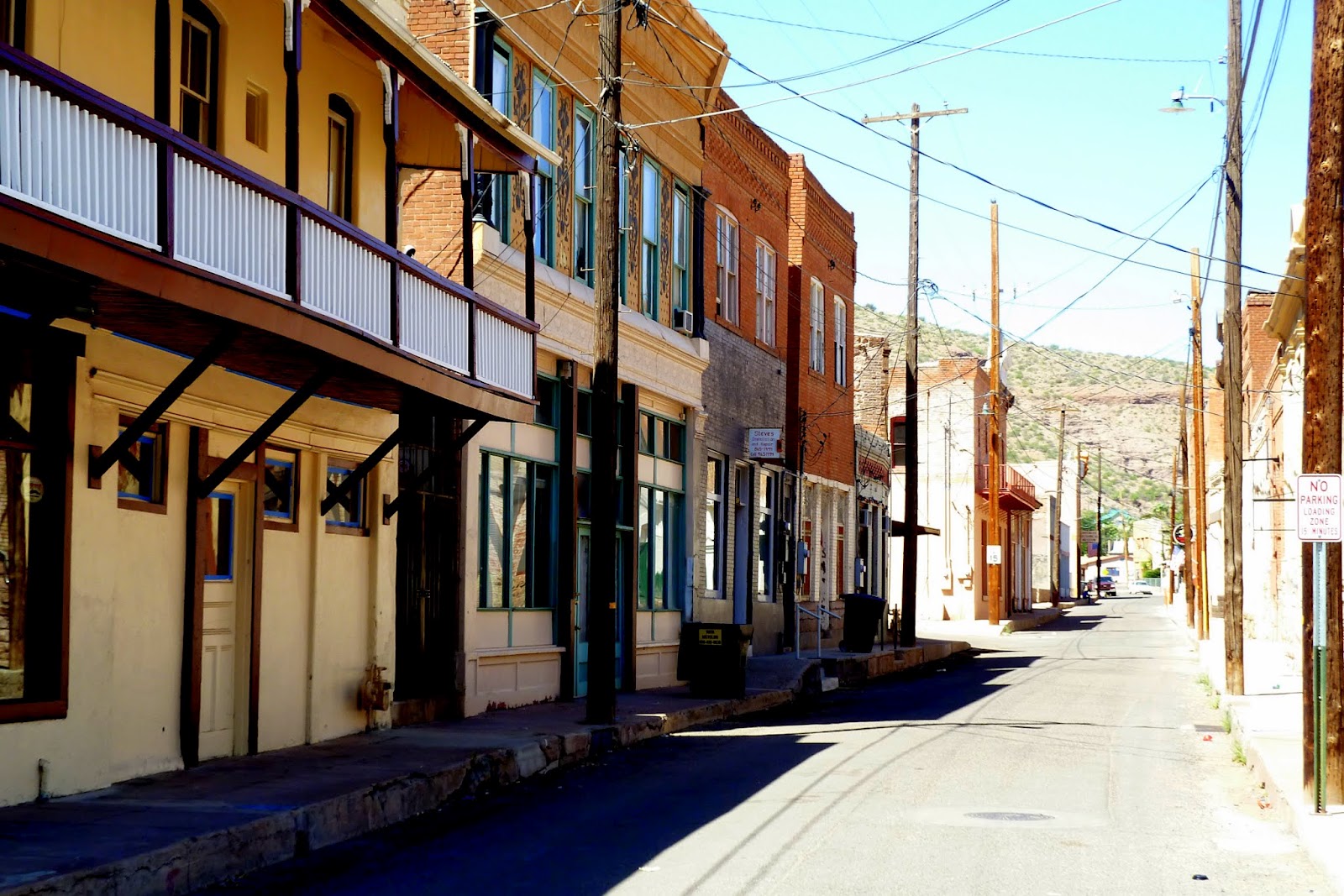 Our Life on Wheels: Beautiful Downtown Clifton?