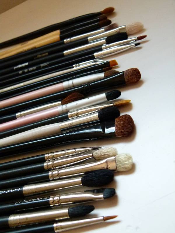 Bate-papo feminino: Pincéis de olhos: utilidades