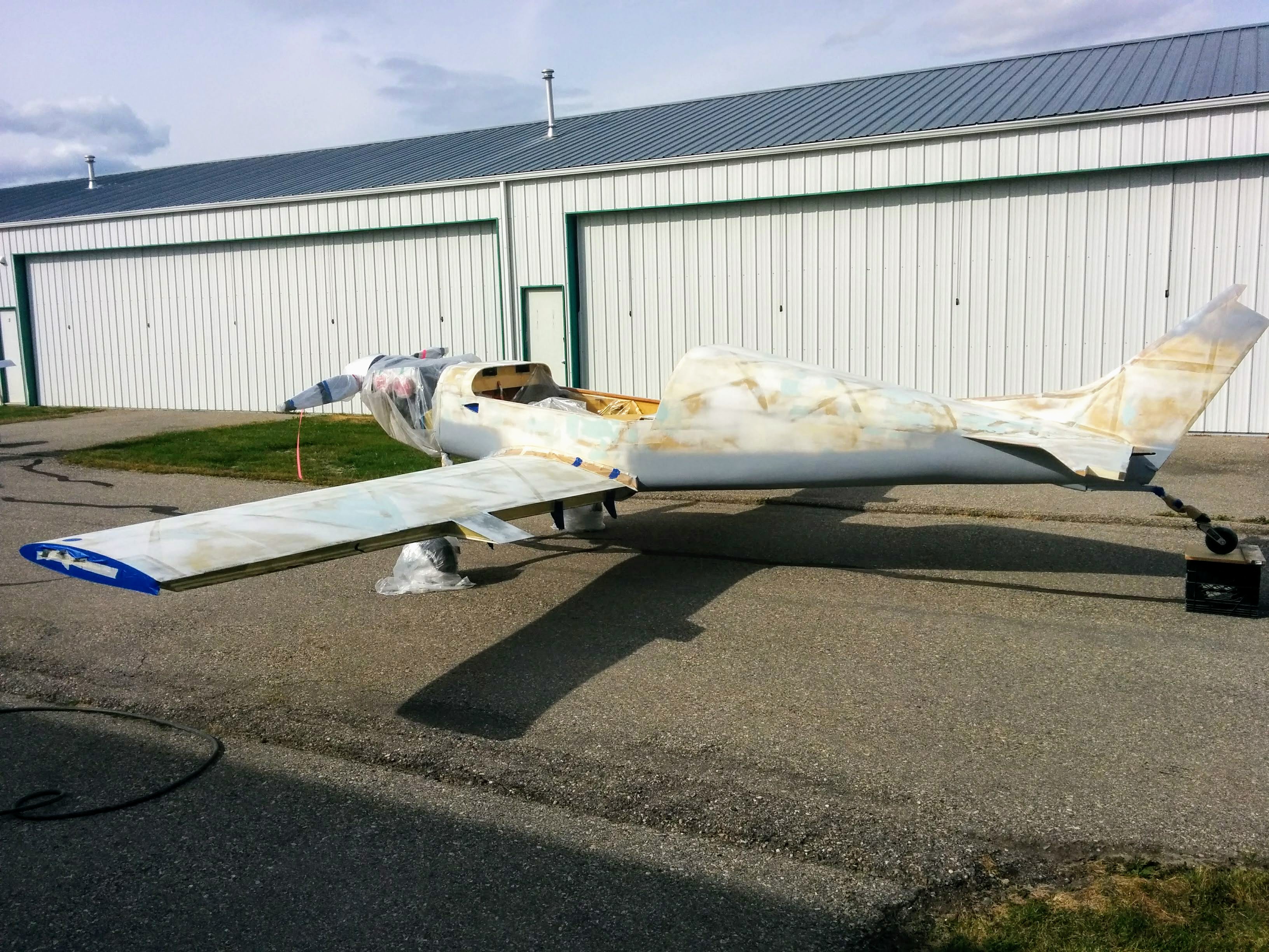 Vision aircraft construction (Cochrane Alberta Canada): Puttying and ...