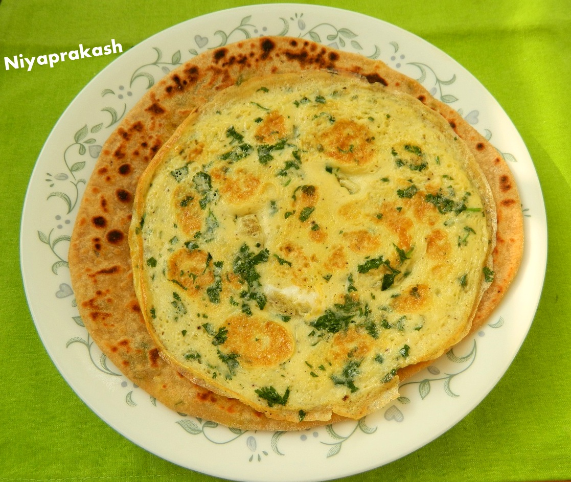 Niya's World: Aloo Paratha - Omelette Fusion Roll