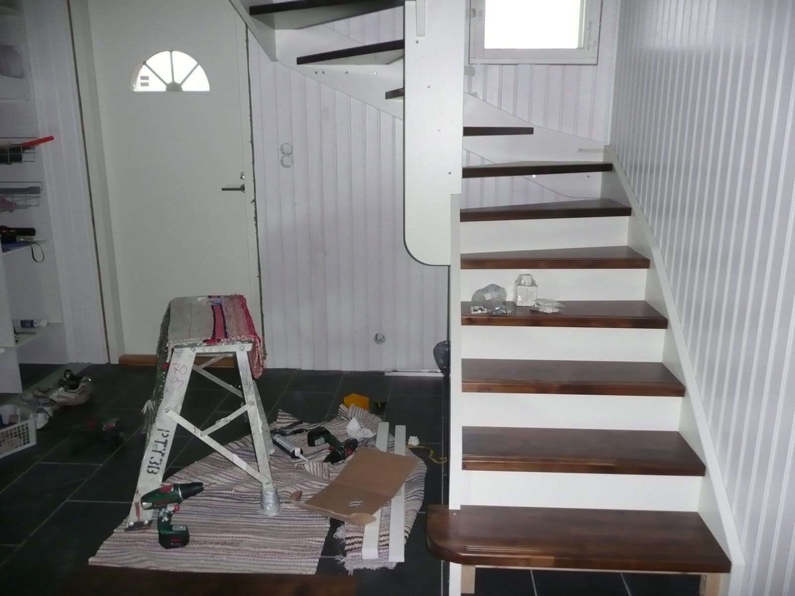 Herrasväelle Kartano: Portaat