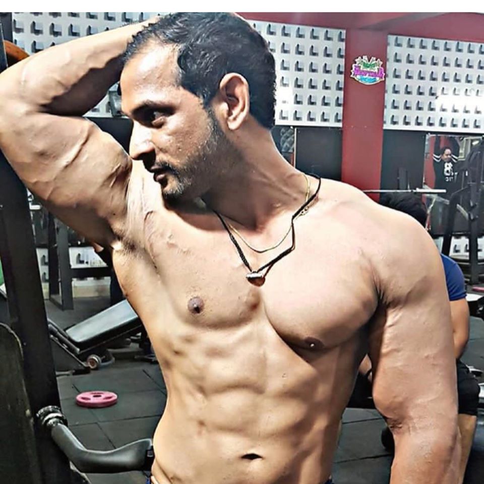 world bodybuilders pictures: utter pardesh bodybuilder pankaj gujjar ...