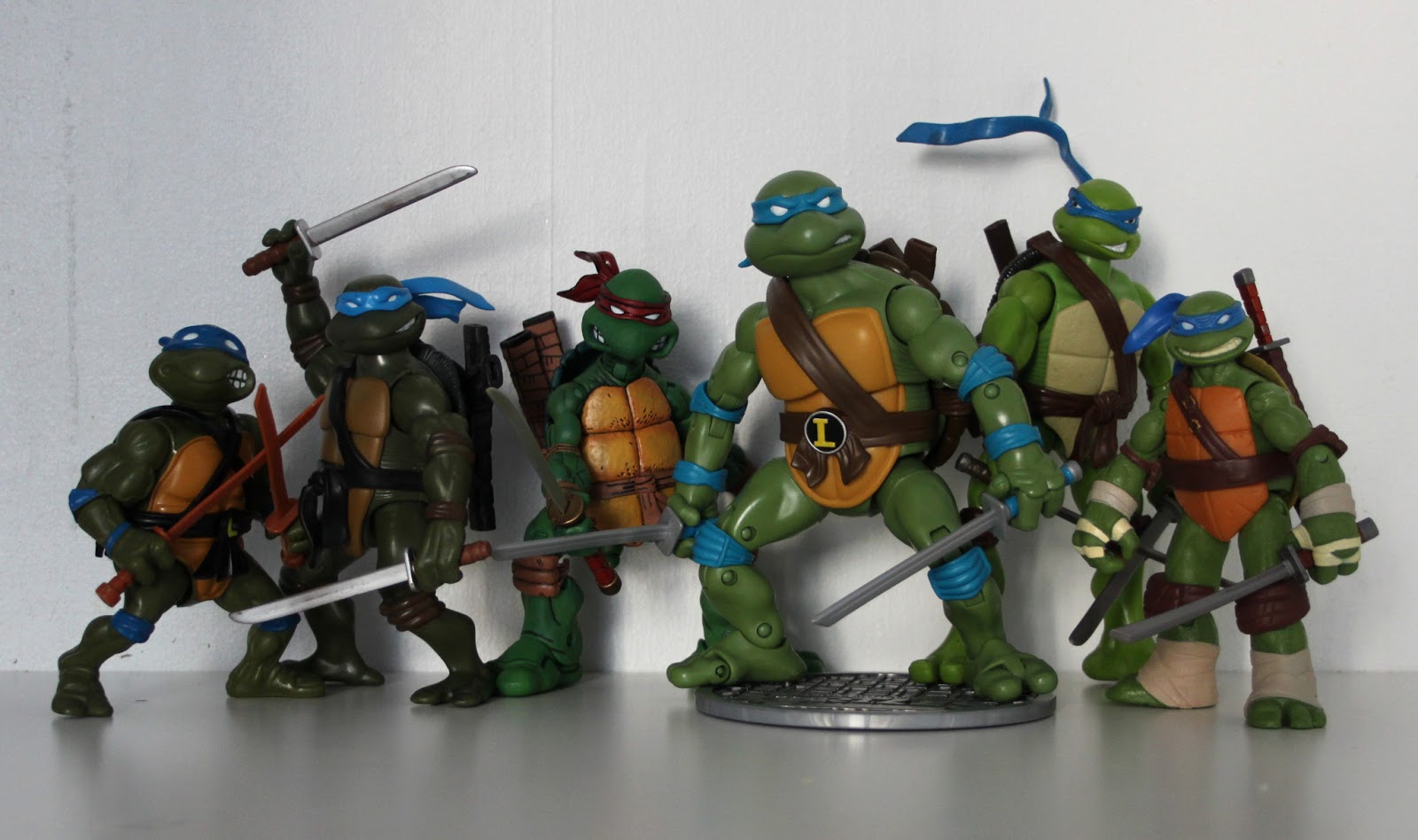squer's TMNT Collection: 2008 ALL FOUR INFAMOUS NECA BOOTLEG FIGURES