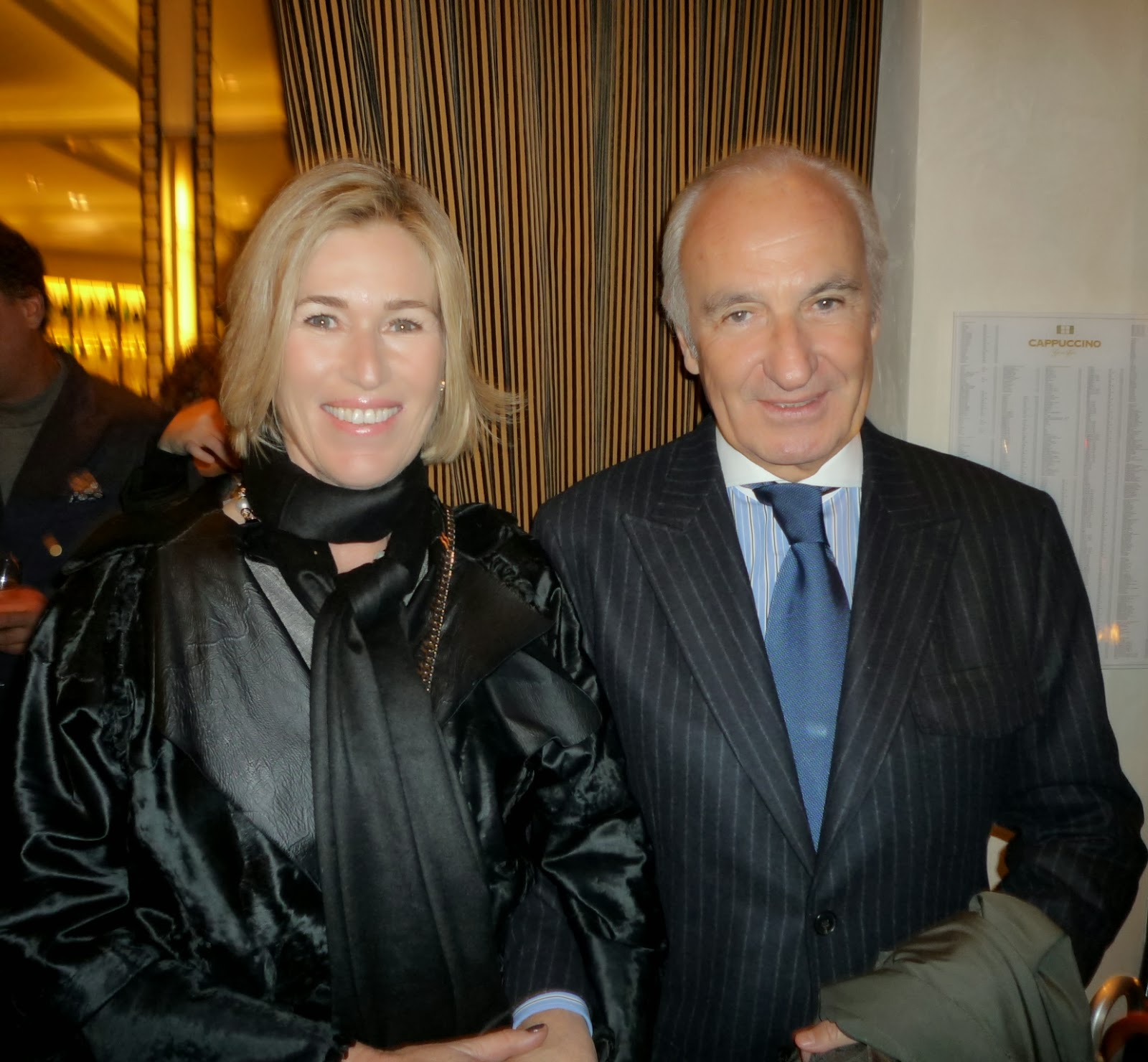 El Observador Solitario: "LA CORRUPCIÓN" SOBRE LIENZOS Y UN CAPPUCCINO ...