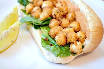 The Savvy Kitchen: Bay Scallops Po' Boy with Spicy Mayo