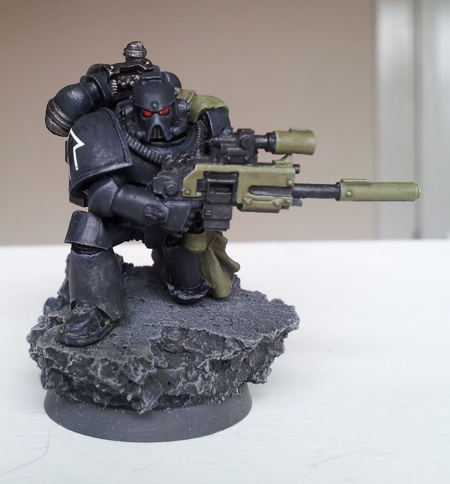 the pig's sty: Heresy Era Raven Guard Recon Marine