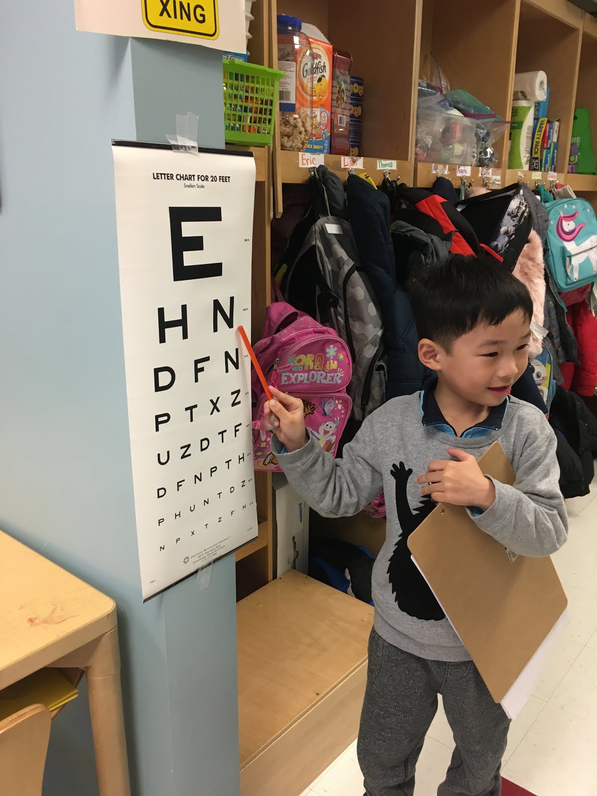 Little Kids, Big Ideas: Kindergarten Optometrists: Exploring Our Vision!