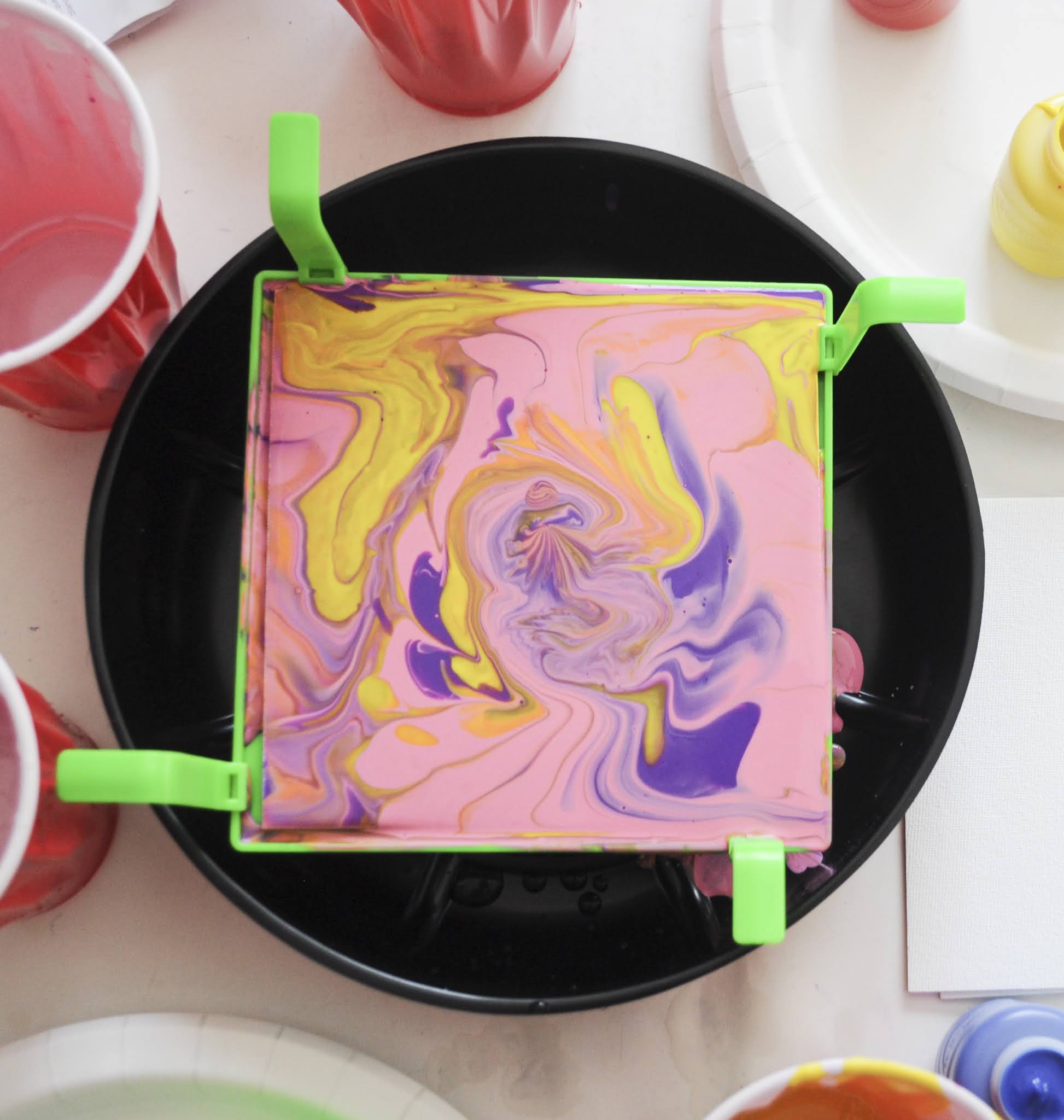 Make Abstract Art with Crayola Paint Pour Art Set | Jenny's Crayon ...