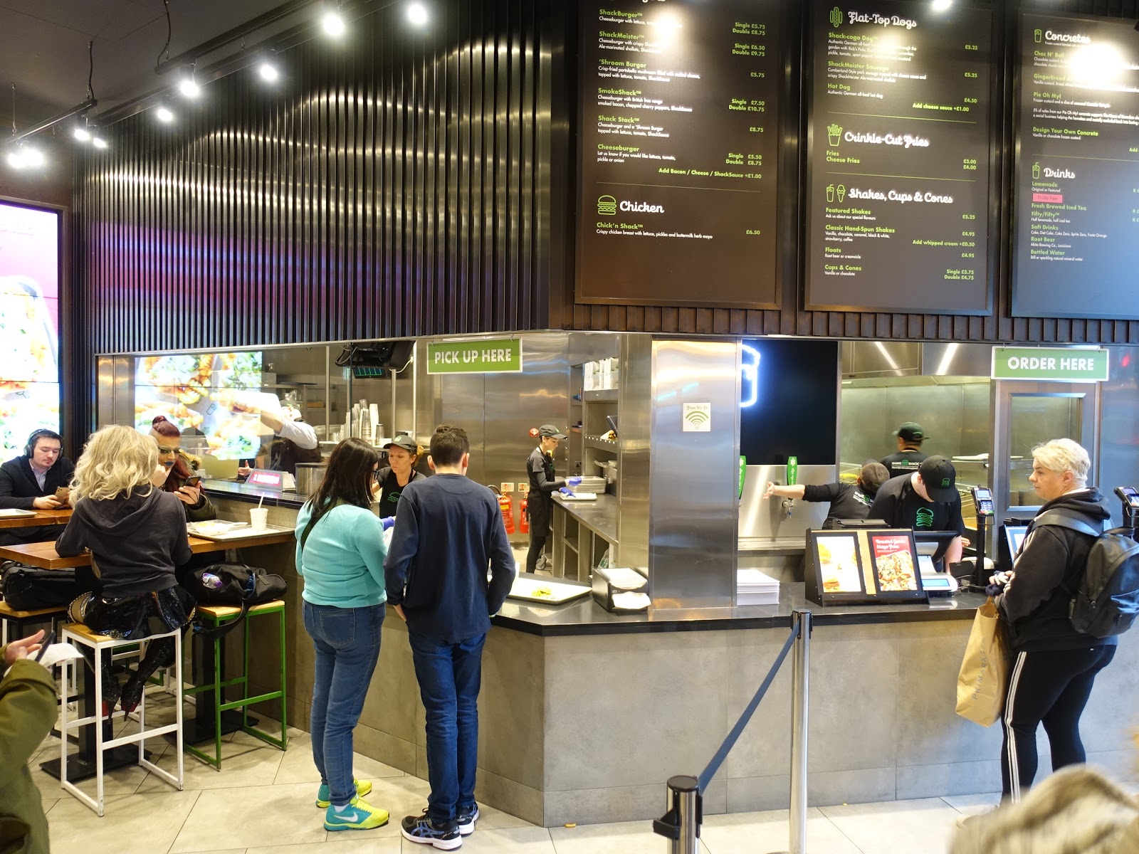 Shake Shack Soho (London, UNITED KINGDOM) ★★★☆☆ | A traveling foodie's ...