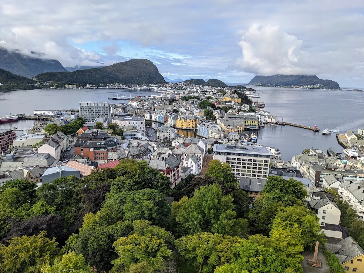 8 Fun Things to Do in Ålesund Norway and Nearby | Sidewalk Safari ...