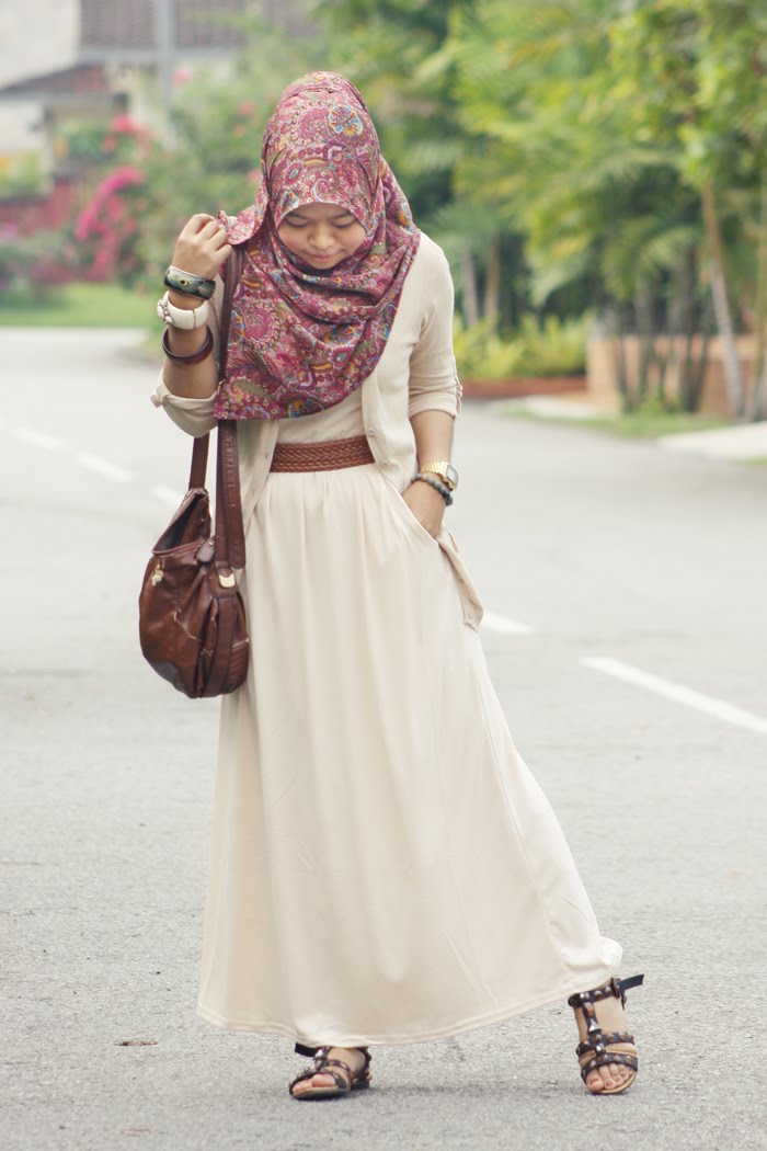 a person name Suraya Bujang: Muslimah Fesyen