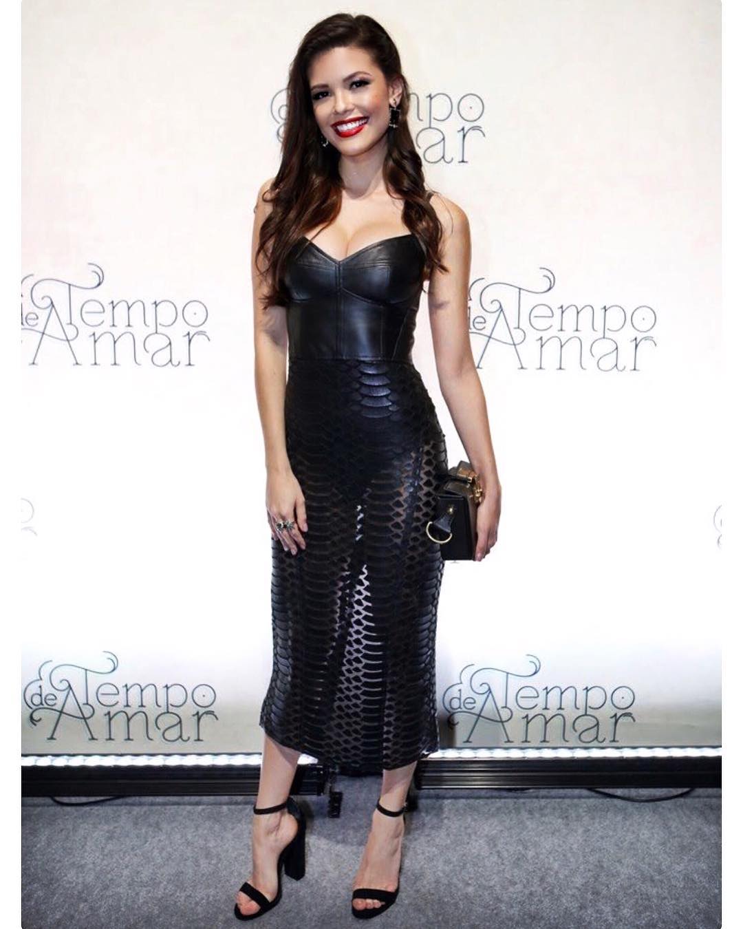 Fotos da Vitória Strada, a Maria Vitória, de Tempo de Amor - INDAGAÇÃO