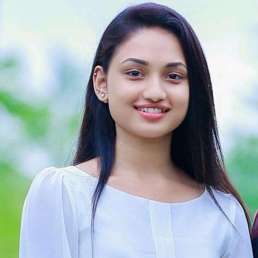 Dewmi Thathsarani clinches 2019 Miss Sri Lanka crown