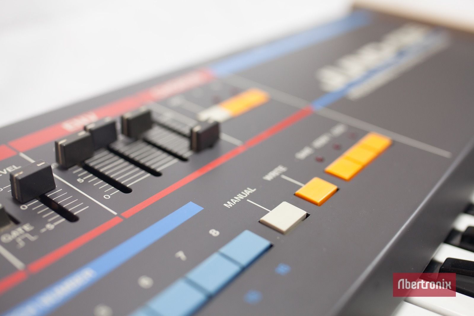 MATRIXSYNTH: Roland Juno 106 SN 440323 w/ Custom Light Wood Side Panels