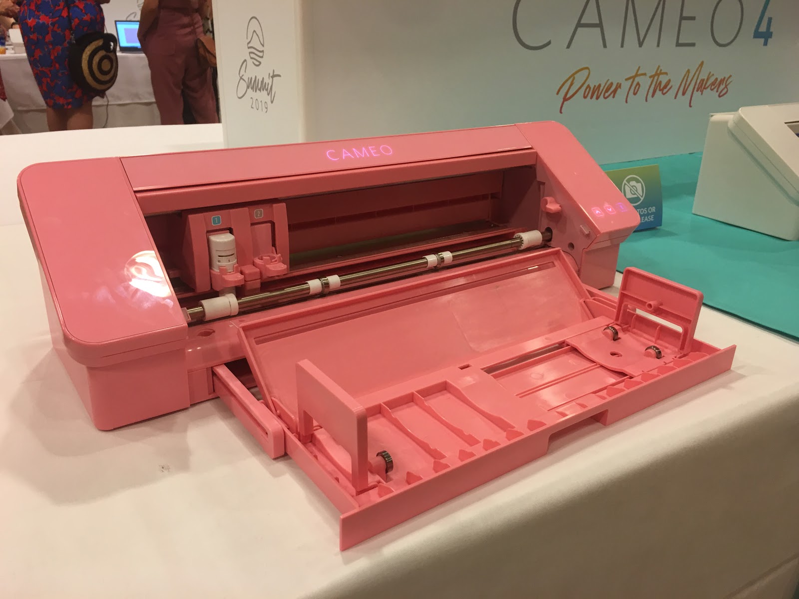 New Silhouette Machines and Products for 2019 in Photos! (CAMEO 4, Heat ...