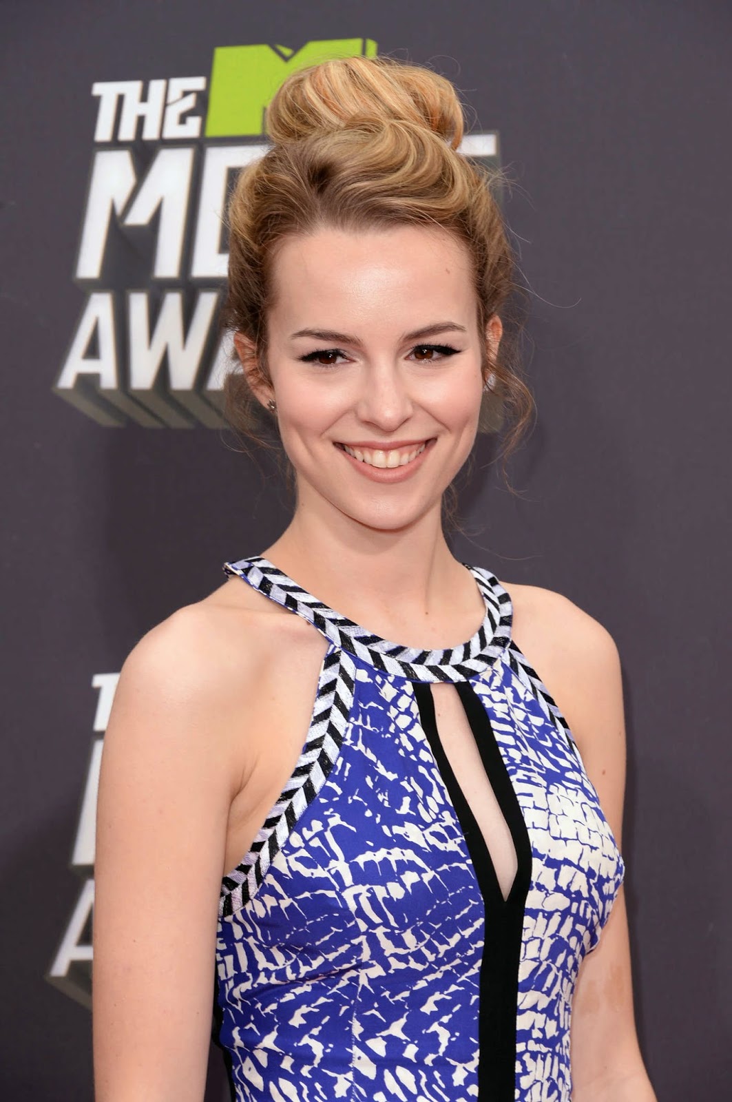 Super star life style photo gallary : Bridgit Claire Mendler