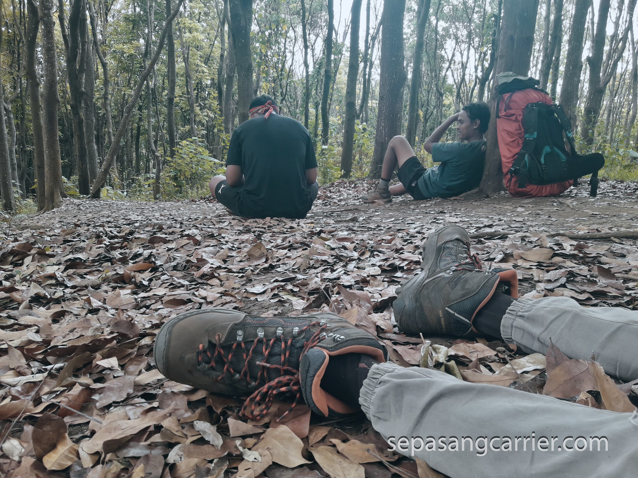 Pendakian Bukit Watu Jengger Mojokerto - SEPASANGCARRIER