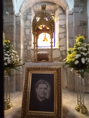 "Morro" por Cristo: SÃO PEDRO ESQUEDA RAMIREZ