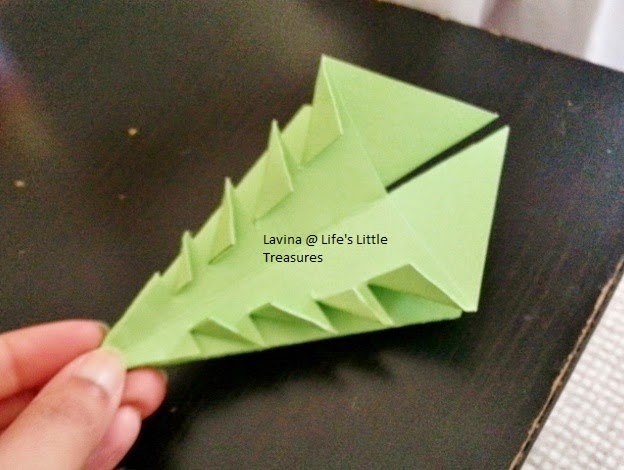 Life's little treasures: Kids craft - Origami Christmas tree | Origami ...