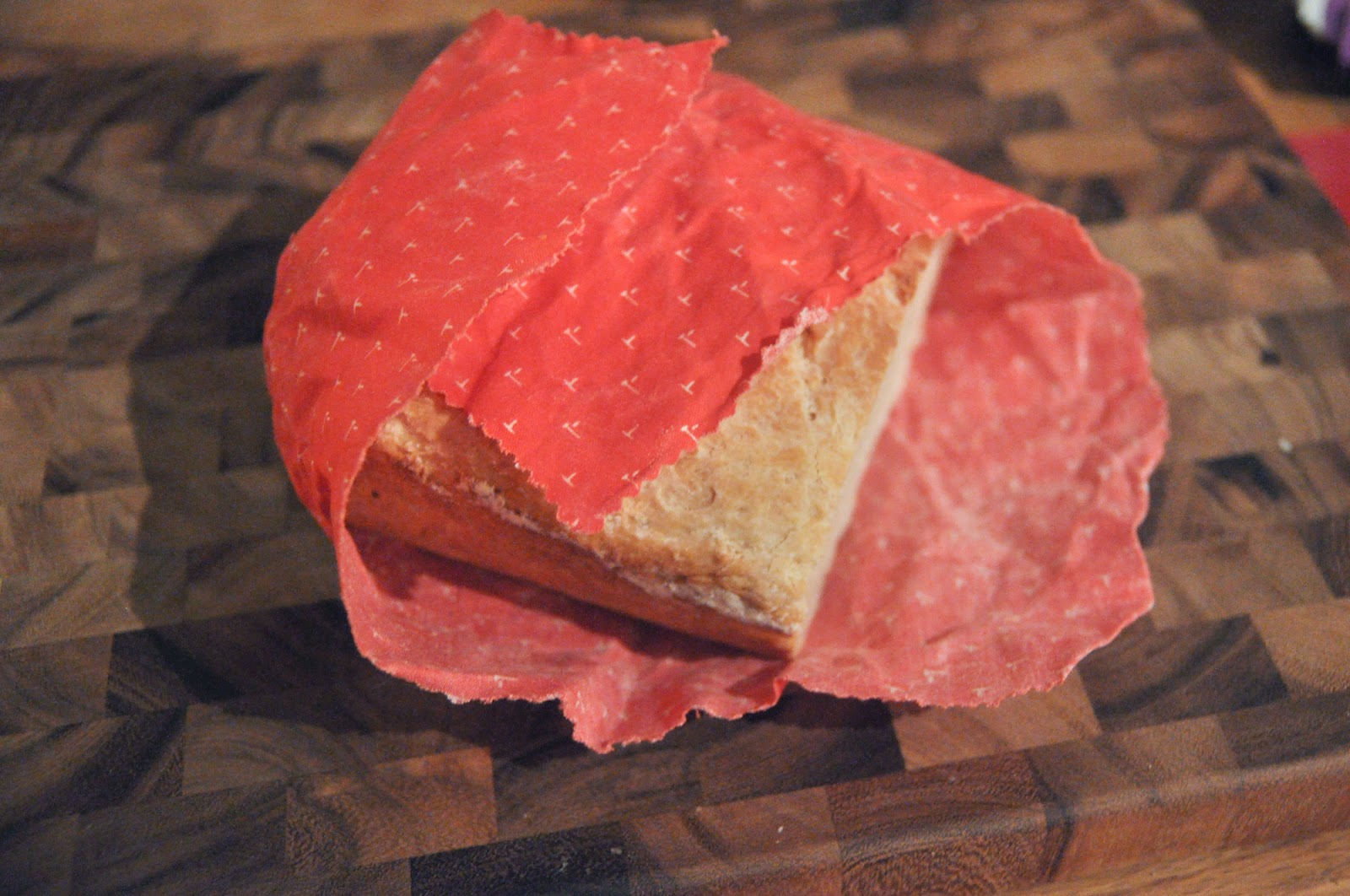 Rustic Modern: DIY Reusable Food wrap