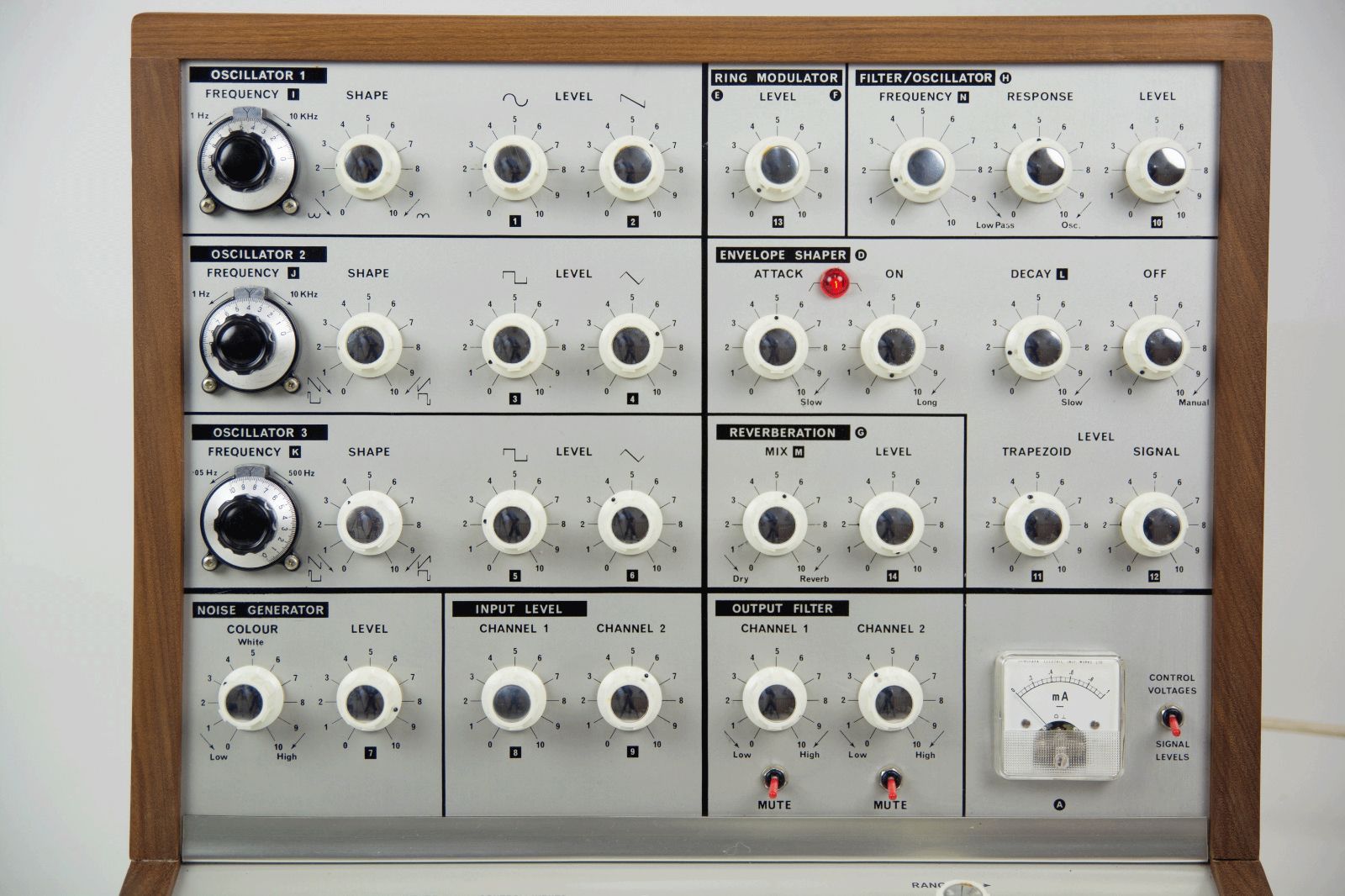 MATRIXSYNTH: EMS VCS3 PUTNEY RARE DELUXE VERSION & DK-2 KEYBOARD