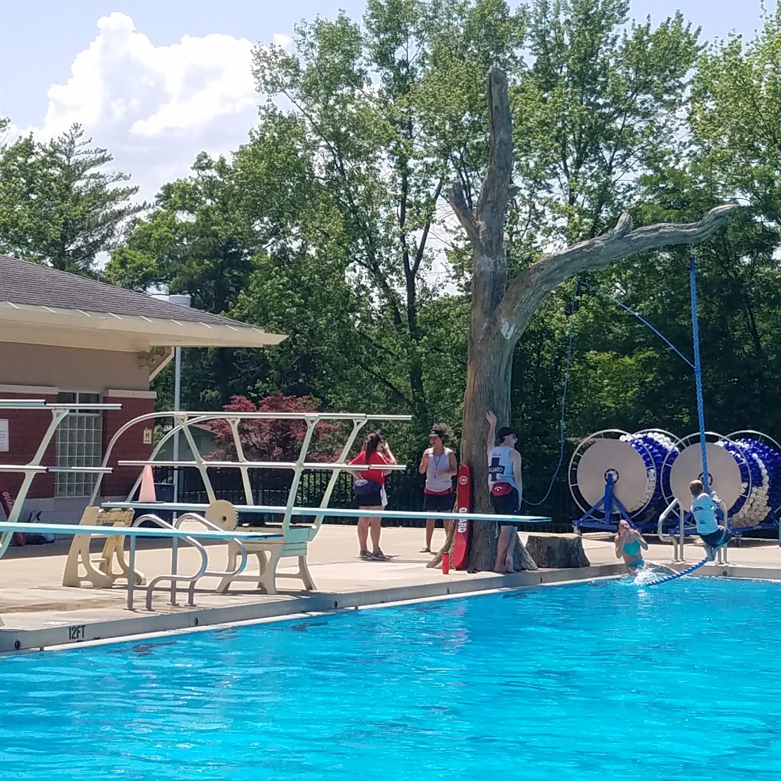 Play St. Louis: North Pointe Aquatic Center, Ballwin