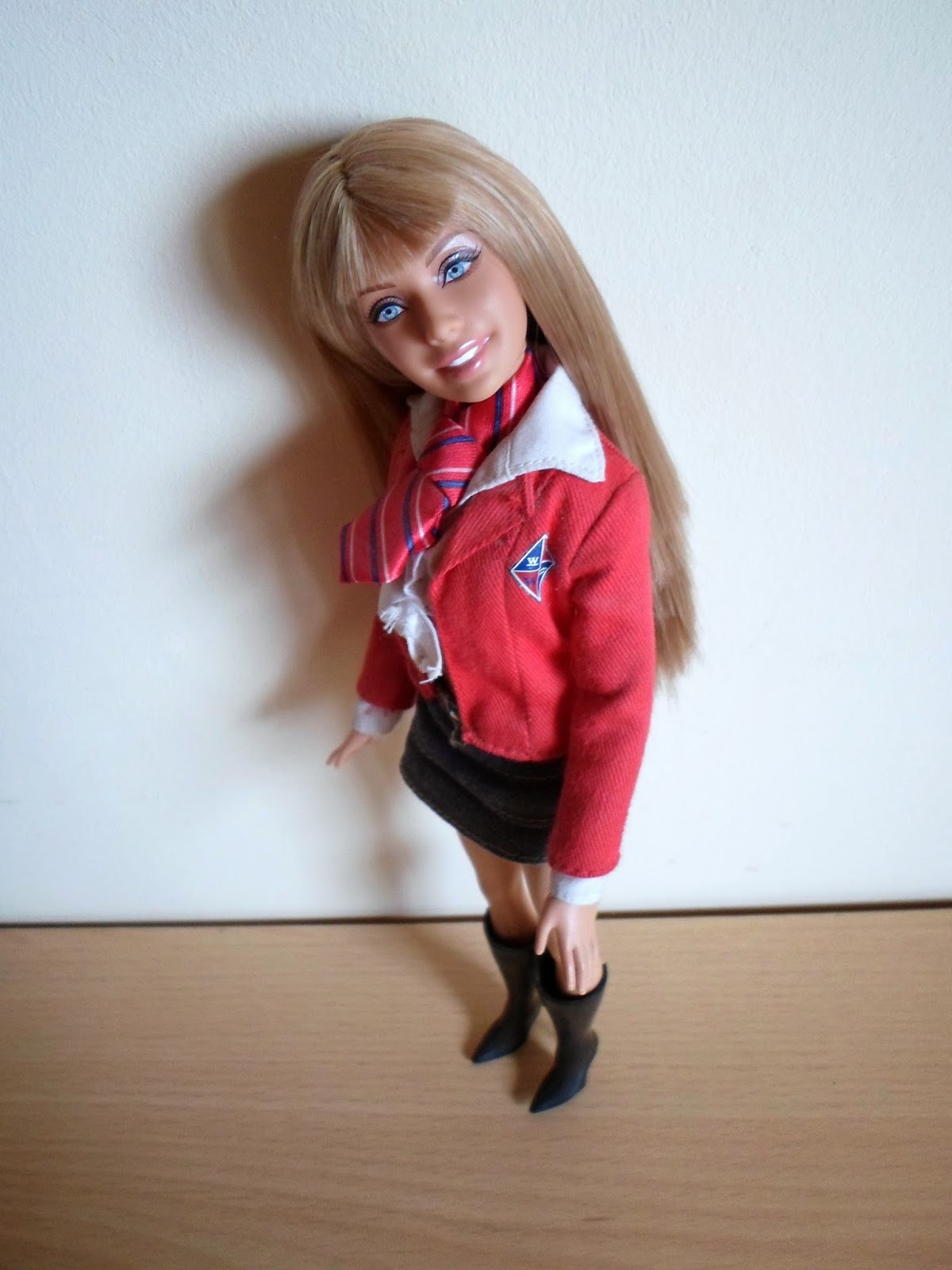 El rincón de mis muñecas: Barbie Mia Colucci de la serie:Rebelde