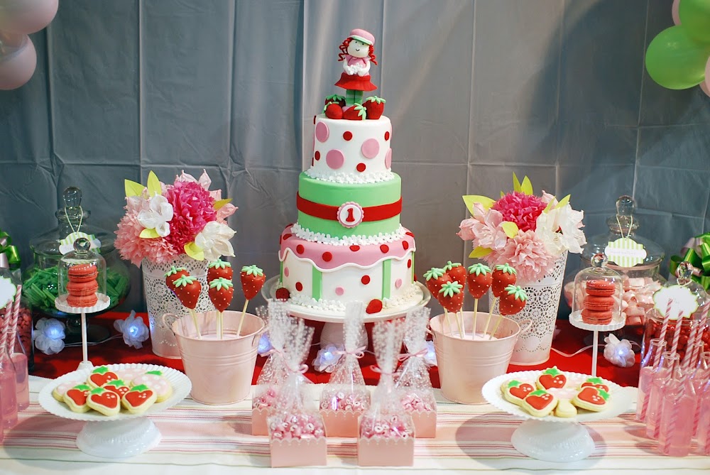 Lucy and The Runaways: My Visit to the Cake Bake & Sweets Show!