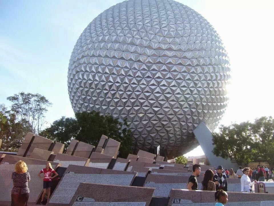 how-to-save-money-on-a-disney-vacation-and-get-where-in-disney-app