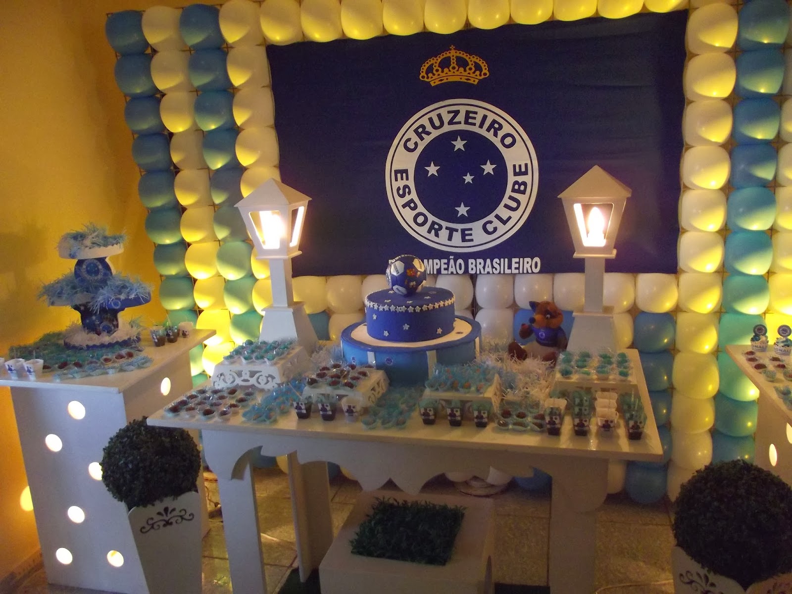 Provençal Festas Camargos: FESTA CRUZEIRO