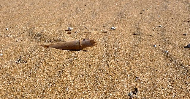 ZaPan Photos: OBJECTS IN THE SAND