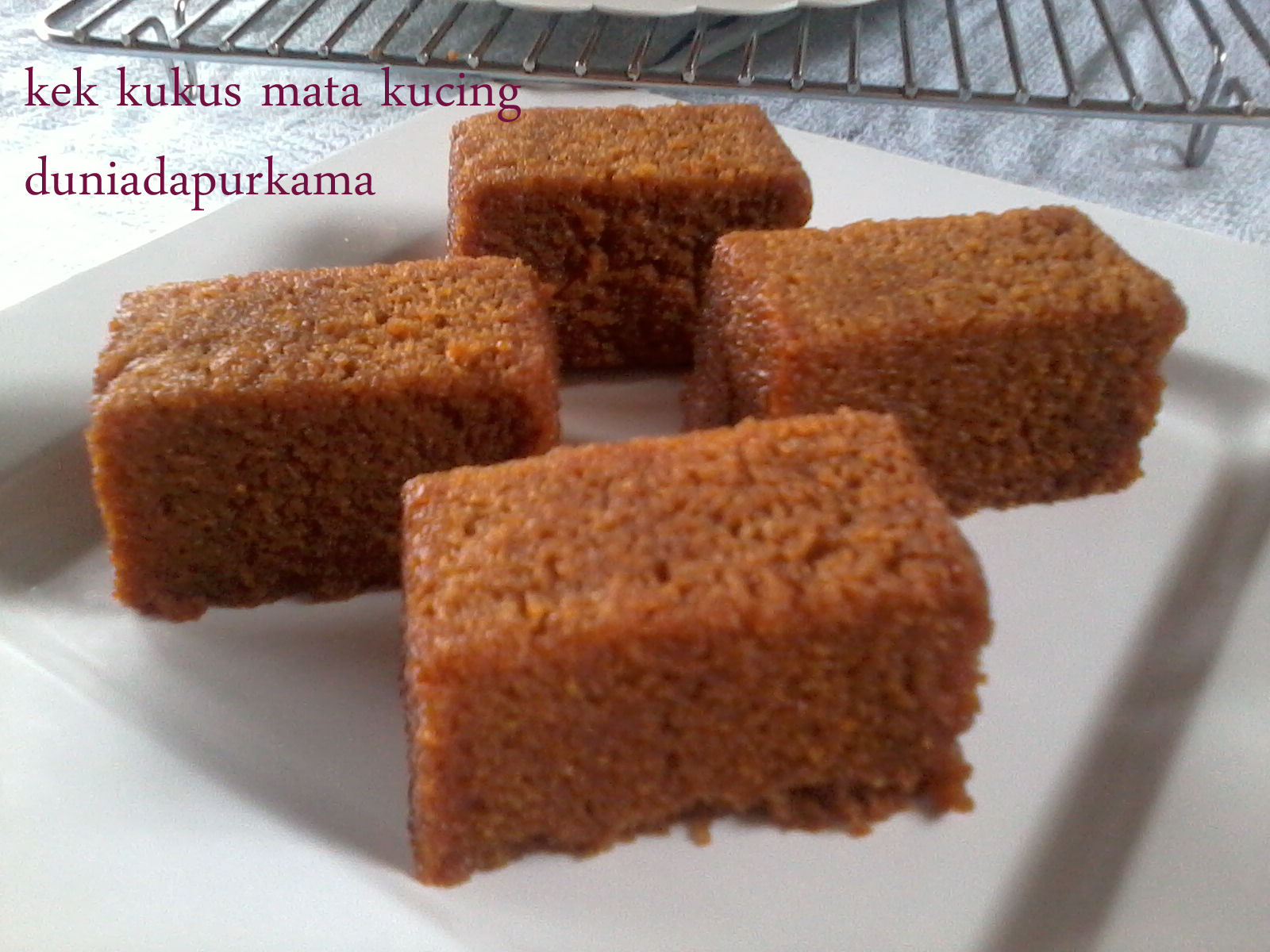 DUNIA DAPUR KAMA: KEK KUKUS MATA KUCING