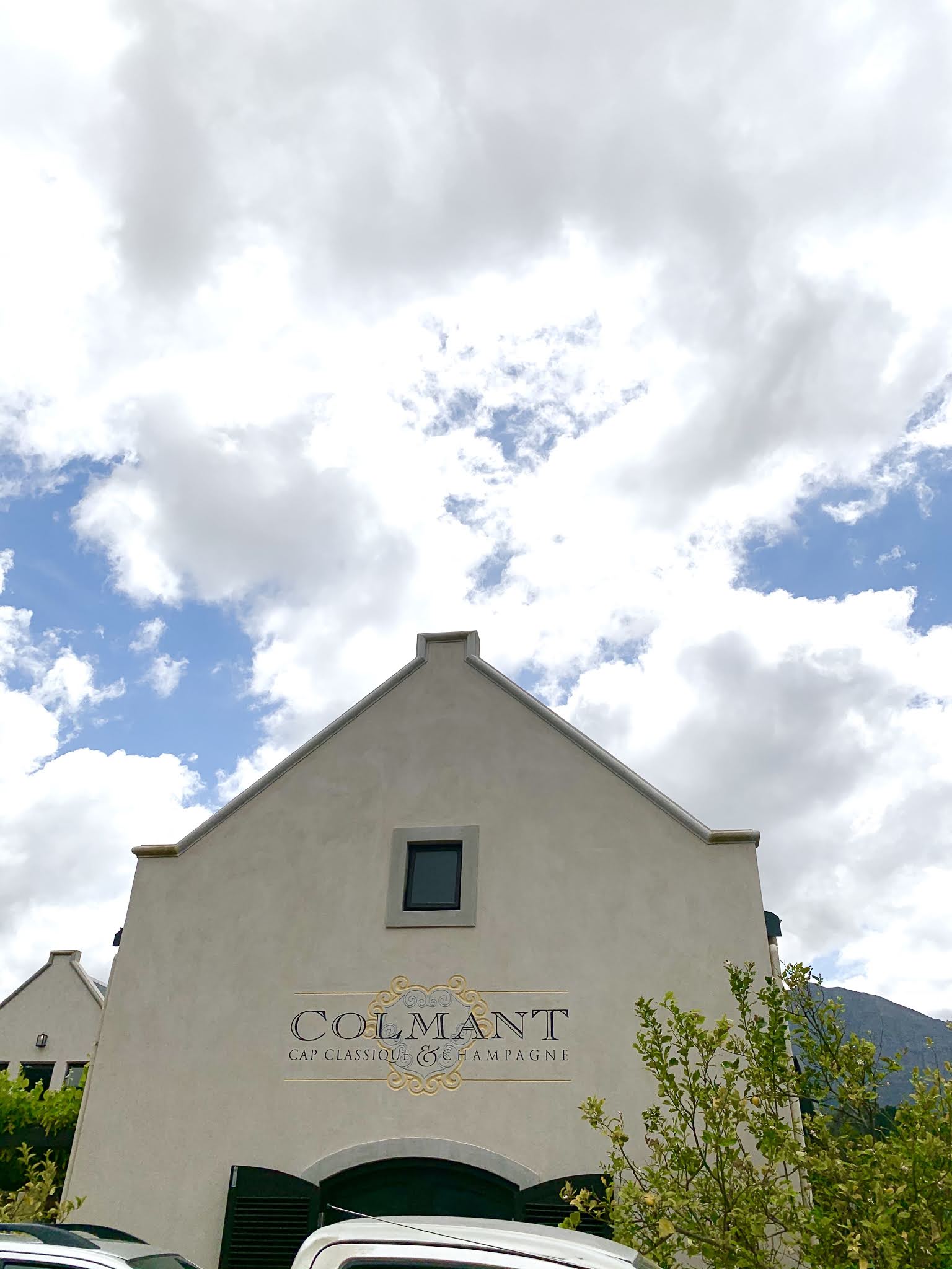 Nicole SteppingOut: Nicole Stepping Out visits Colmant Cap Classique ...