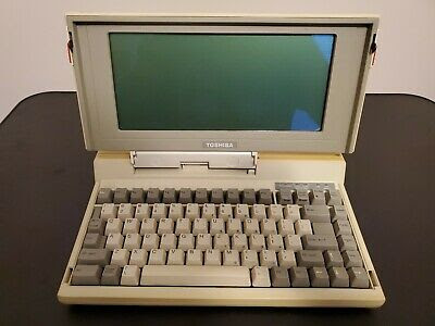 Toshiba T1100, el primer ordenador portátil "LapTop"