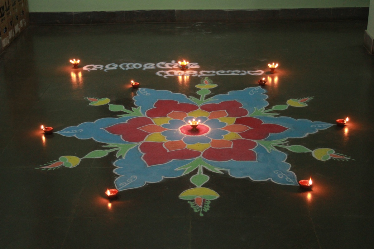Life at Dharwad: Deepawali Rangoli