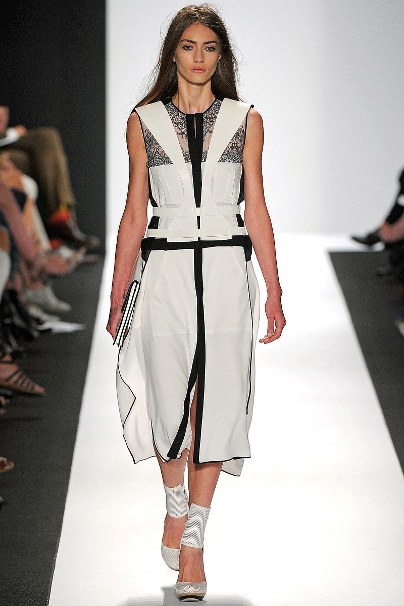 STYLISH CURVES RUNWAY REVIEW: BCBG MAX AZRIA SPRING 2013 - Stylish Curves