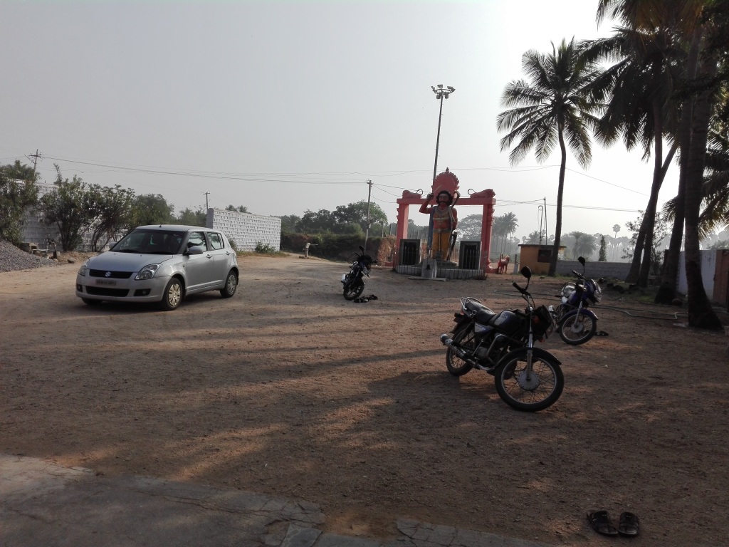 Tamilnadu Tourism: Chamundeeswari Amman Temple, Natrampalli, Vellore