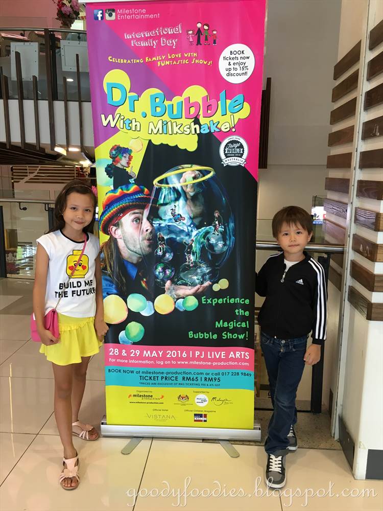 GoodyFoodies: Homeschooling: How to Make Giant Bubbles at Home