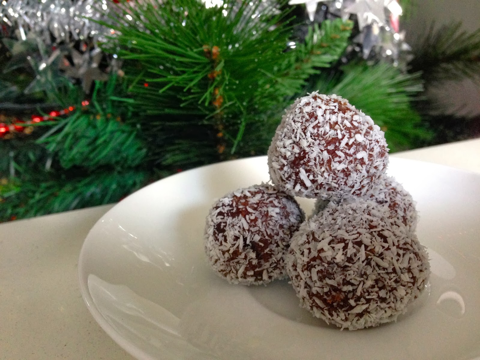 Mix & Fold: Rum Balls