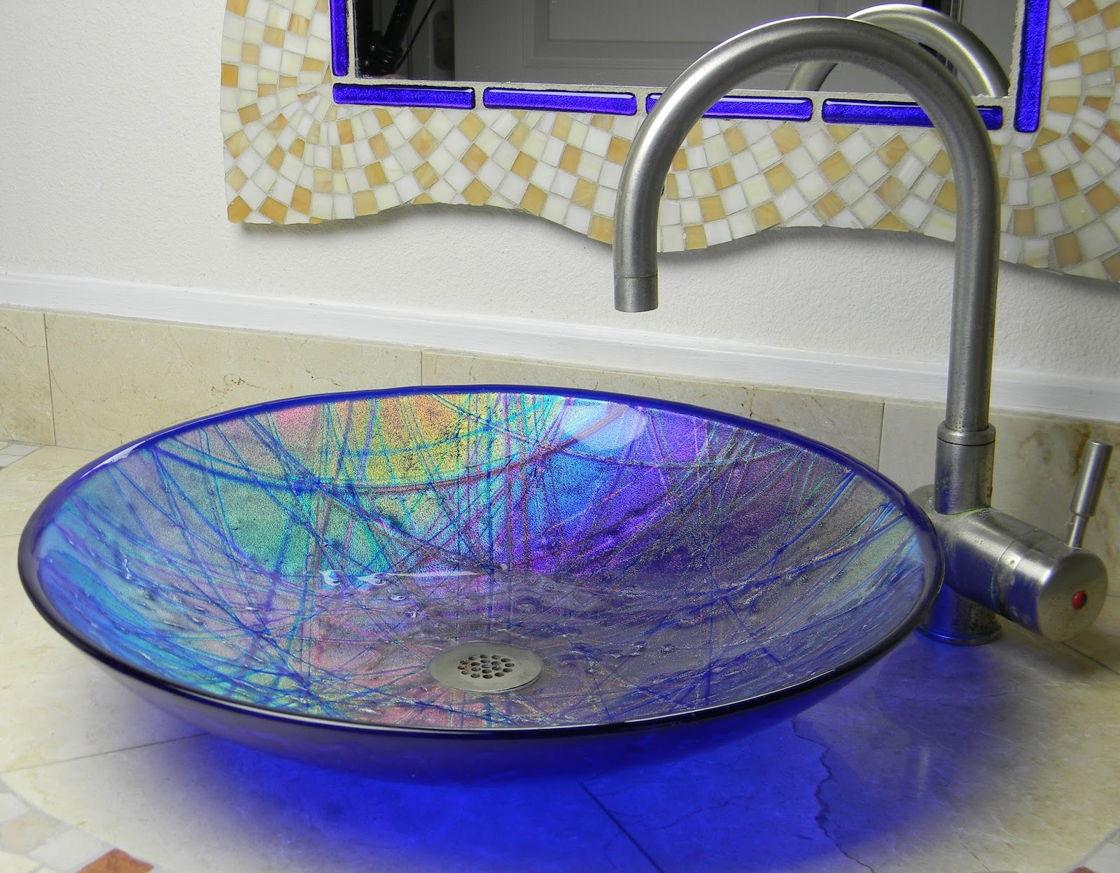 Lisa Vogt Art Adventure Blog: Make a Stand!