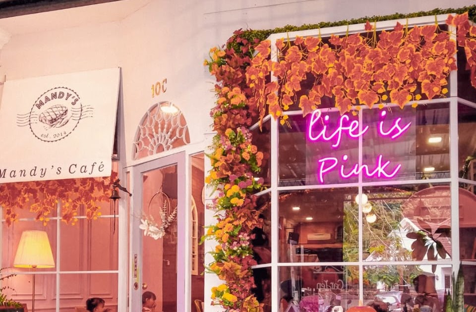√Mandys Cafe, Tempat Asyik untuk Santai Akhir Pekan - Ruang Bercerita ...