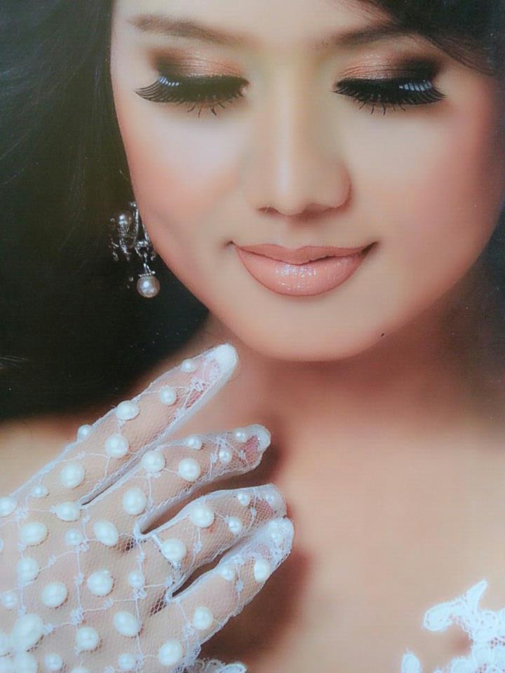 Su Pan Htwar - www.burmesemodel.com