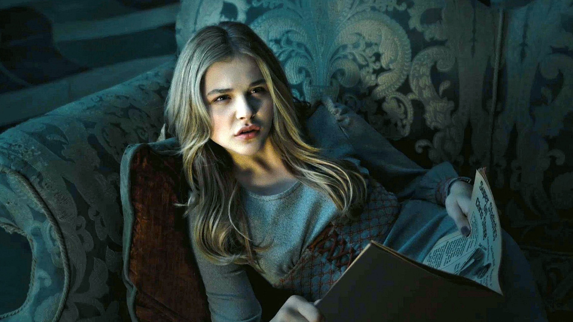 Chloe Grace Moretz in Dark Shadows - High Definition Wallpapers - HD ...